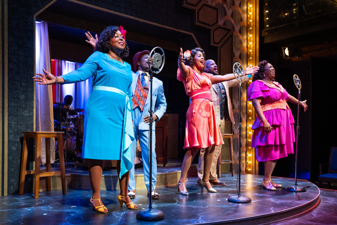 Taproot Theatre's Ain't Misbehavin' is a joyful and boisterous tribute ...